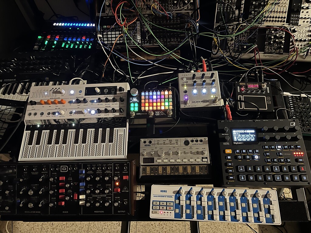 Powering my Digitakt based "portable" setup - General Discussion ...