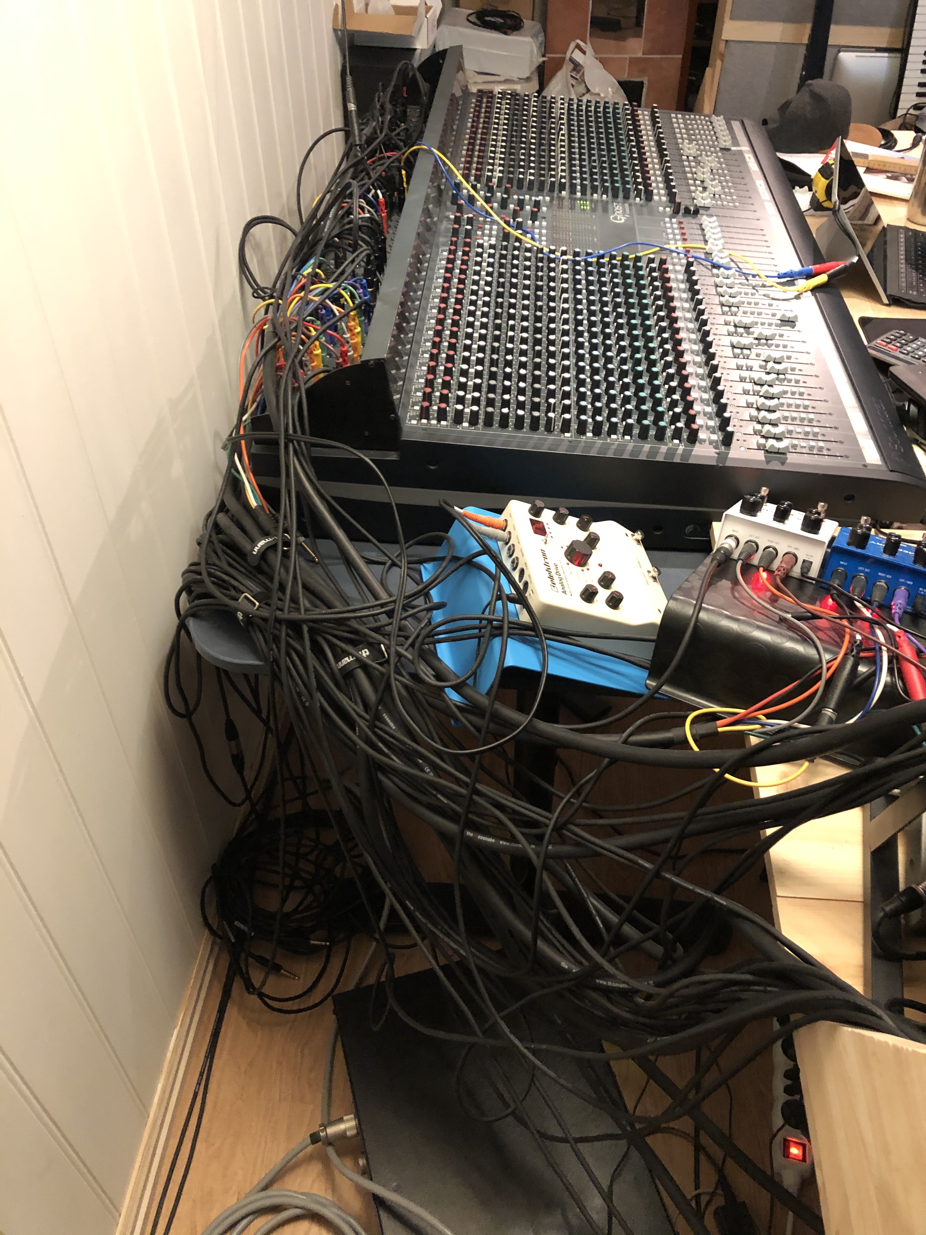 Show us your cable mess - General Discussion - Elektronauts