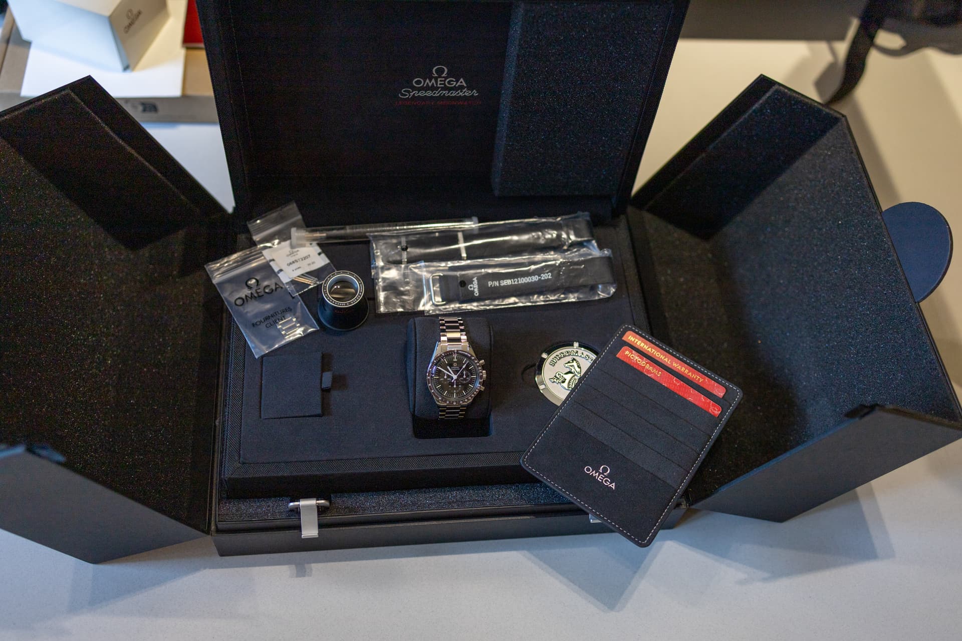 TK: Omega Speedmaster Calibre 321 "Ed White" | 311.30.40.30.01.001 ...